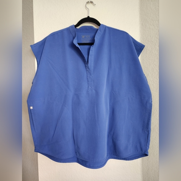 Figs | Tops | Figs Rafaela Oversized Scrub Top | Poshmark